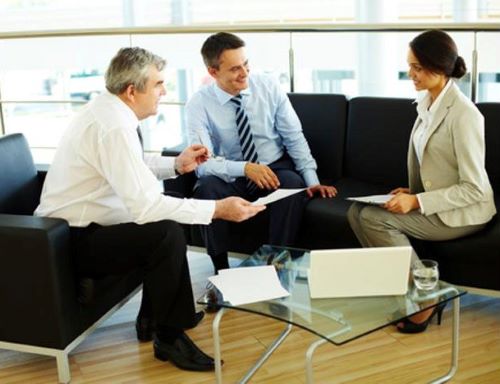 Memilih Manajer Operasional untuk Usaha Pemula: Lakukan dengan Hati!